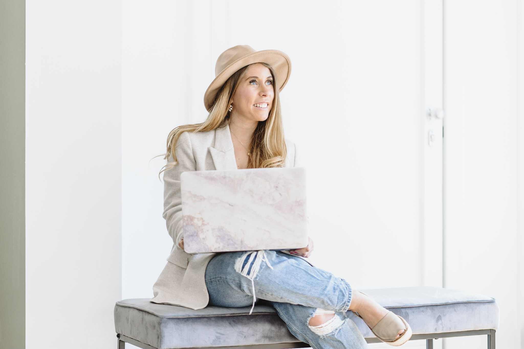 IMPRESSUM - Julia Busche